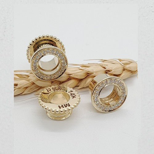 Ear Tunnels – Magic Hammer