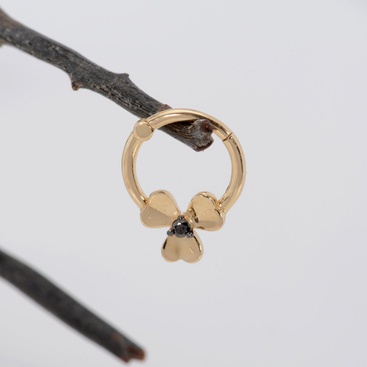 Flower Piercing – Magic Hammer