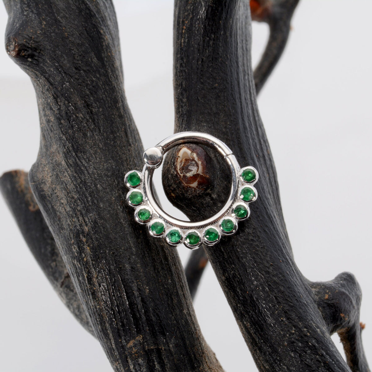 Emerald Hoop Piercing – Magic Hammer