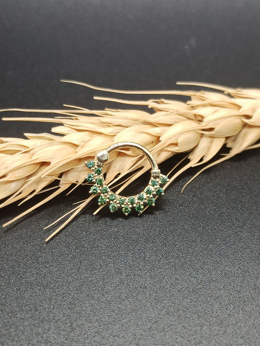 Green Diamonds Septum – Magic Hammer